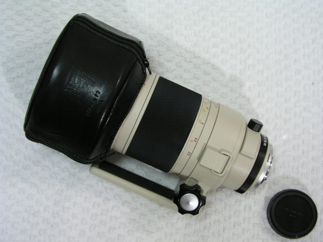 Zuiko AUTO-T 250mm f/2.0 ED-IF super-telephoto lense